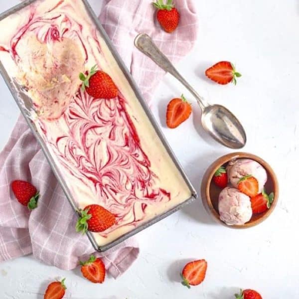 Strawberry/vanilla parfait ice cream - GastroFun.net