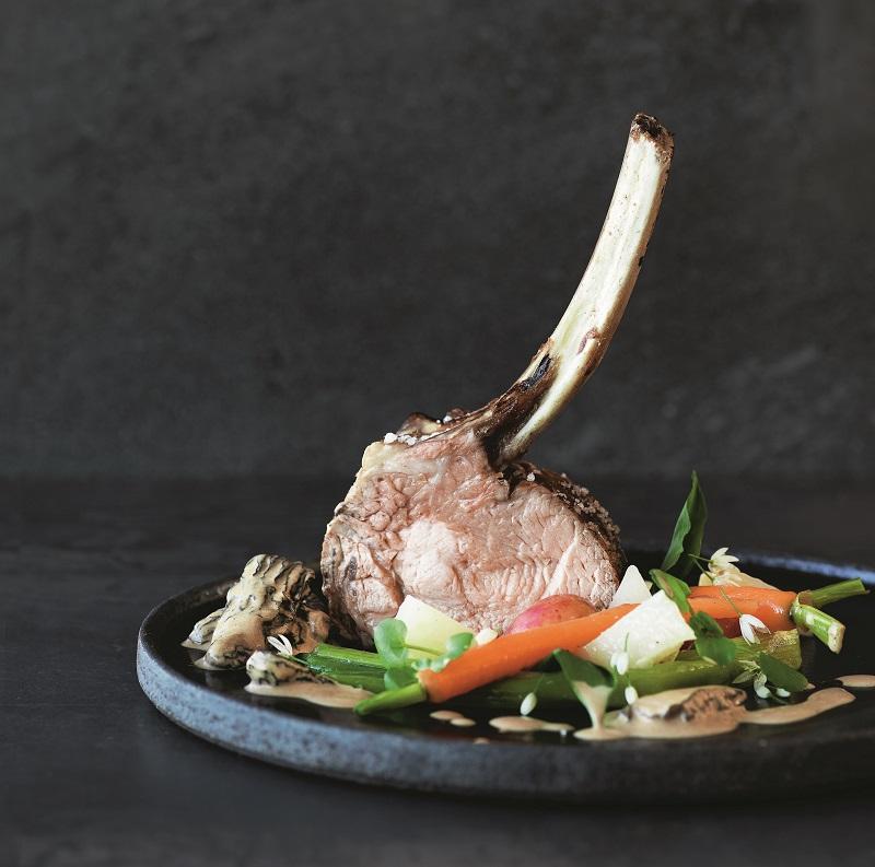 Veal roast prepared sous vide with spring vegetables - GastroFun.net