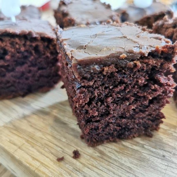 The Cozy Cake You’ll Make All Season Long - GastroFun.net