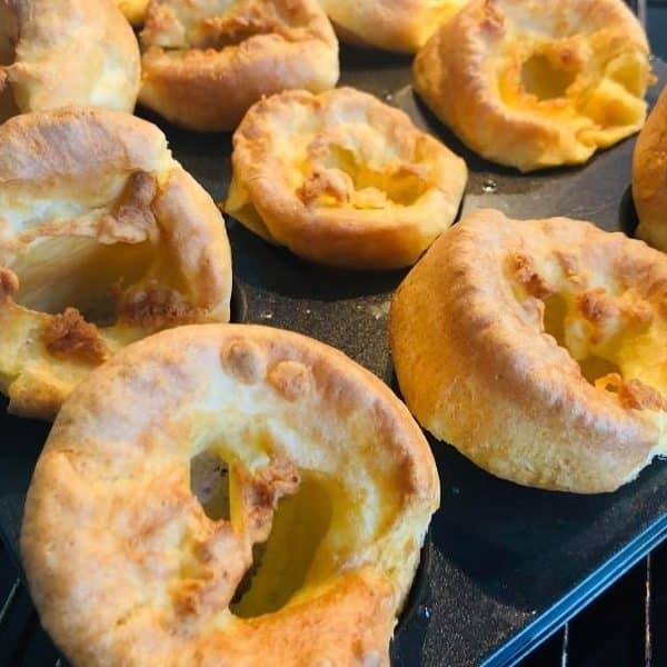 Light Yorkshire Puddings - GastroFun.net