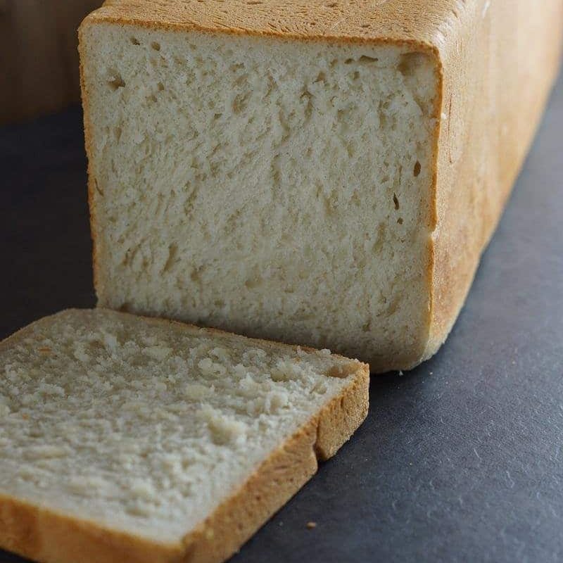 Tangzhong Toast Bread (Sandwich Bread) - GastroFun.net