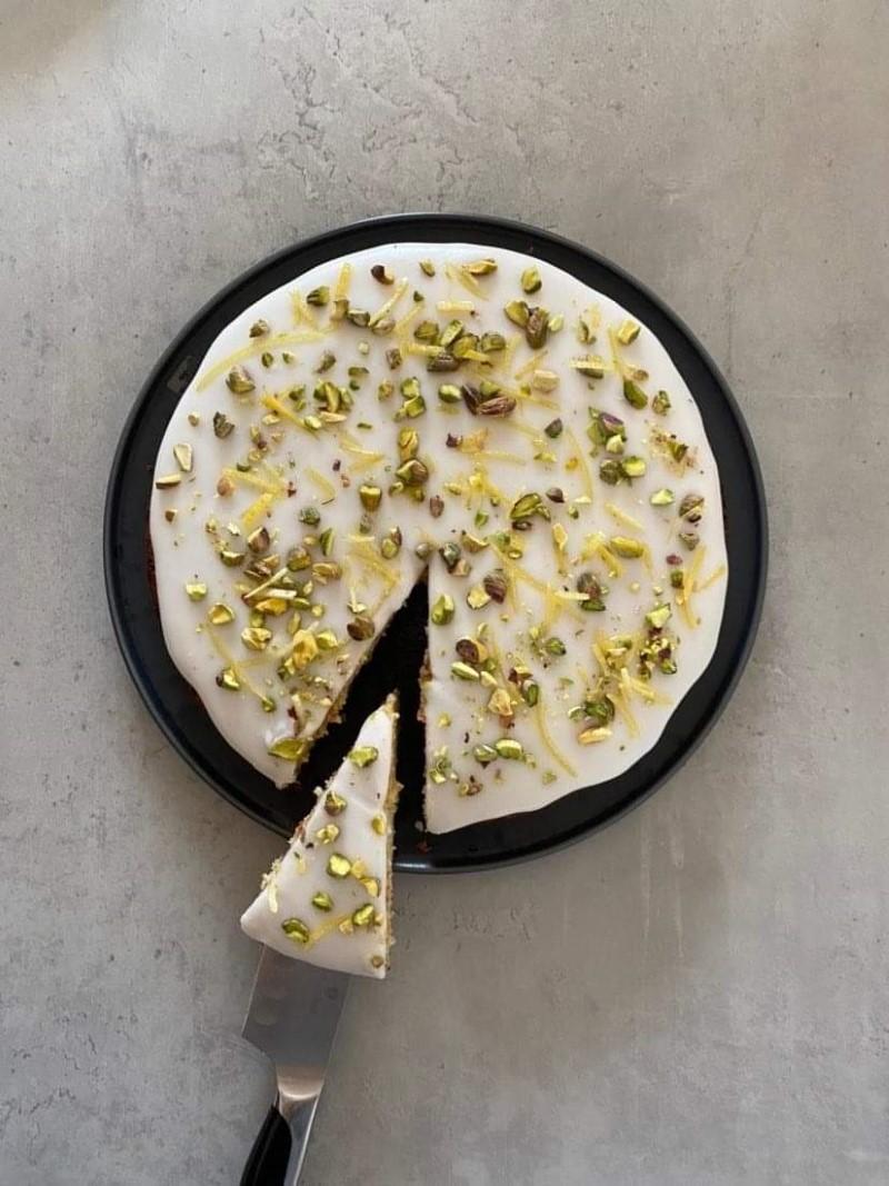 Lemon Moon Cake with Marzipan - GastroFun.net
