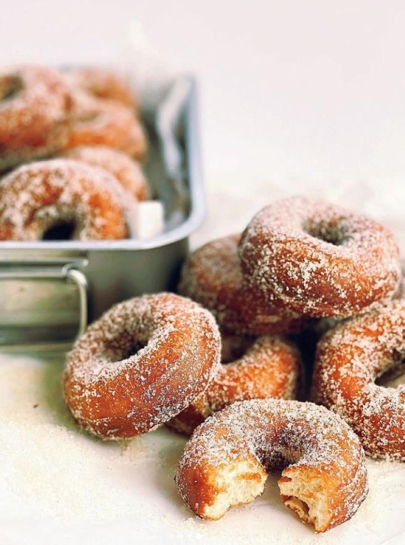 Donuts with sugar - GastroFun.net