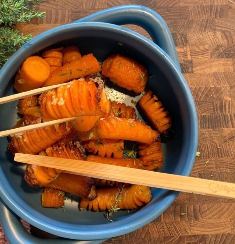 Hasselback carrots - GastroFun.net