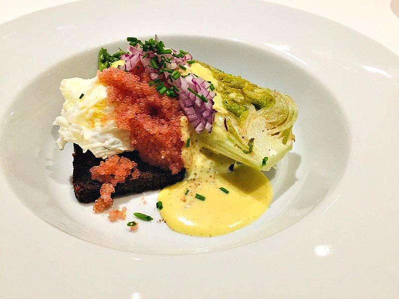 Lumpfish Roe with Poached Egg - GastroFun.net