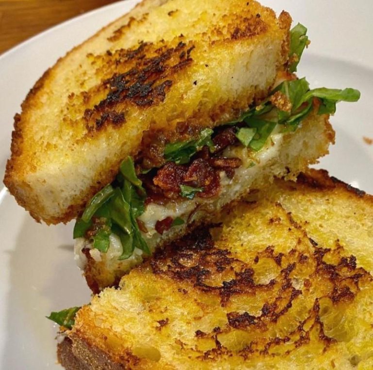 The best Grilled cheese sandwich - GastroFun.net
