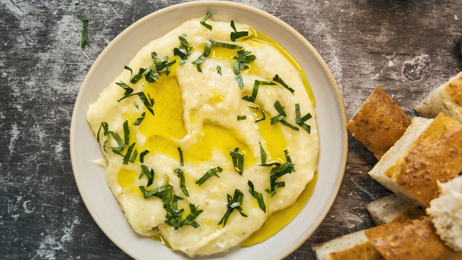 Skordalia – Creamy Greek Potato and Garlic Dip - GastroFun.net