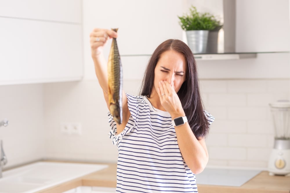 Food Poisoning Risks: 10 Expired Items to Avoid - GastroFun.net