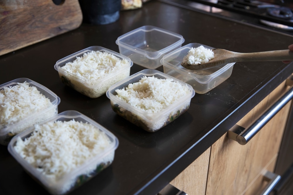 The Real Dangers of Common Food Safety Myths, Explained - GastroFun.net