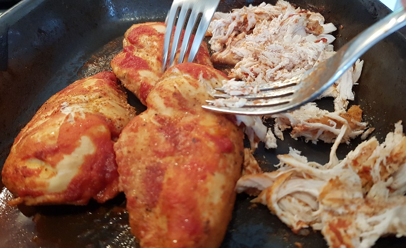 Pulled Chicken in Oven - GastroFun.net