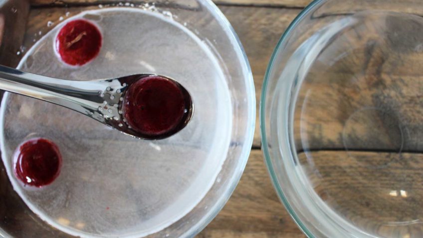 Beetroot and Balsamic Spheres - GastroFun.net